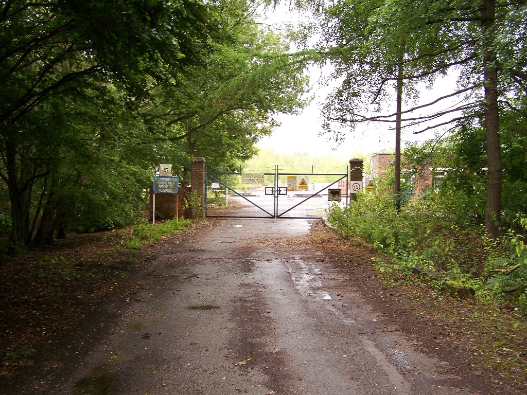 The Derelict Miscellany :: Baynards Brickworks